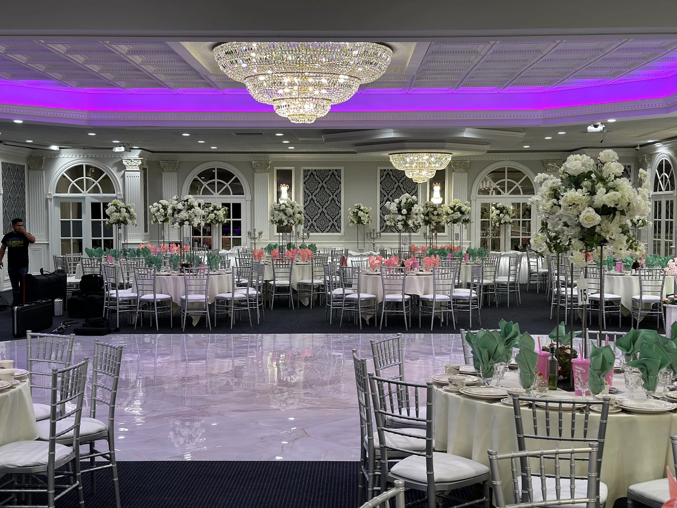 Take A Look At Our Jolly Inn Banquet Hall in Chicago