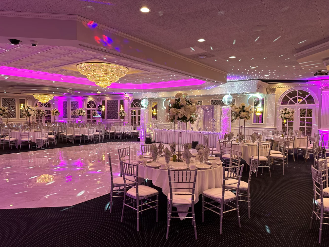 Take A Look At Our Jolly Inn Banquet Hall in Chicago