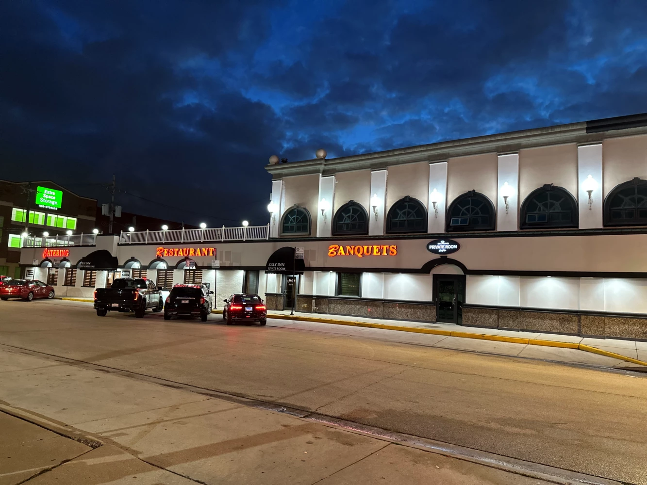 Take A Look At Our Jolly Inn Banquet Hall in Chicago